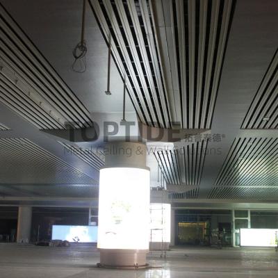 Cina Soffitto falso espulso su misura di profilo del soffitto del deflettore acustico per la stanza dell'ufficio in vendita