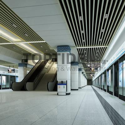 Cina I pannelli per soffitti lineari dorati hanno sospeso il soffitto a forma di U falso di goccia del metallo in vendita