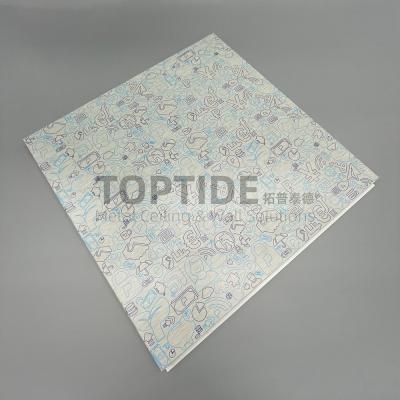 Cina Il colore di buona qualità 3D ha stampato il controsoffitto decorativo interno amichevole di Eco in vendita