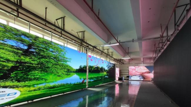 Rental LED Display 1920-3840HZ Refresh Rate 160-160degree Viewing Angle IP30/IP65 IP Rating 4