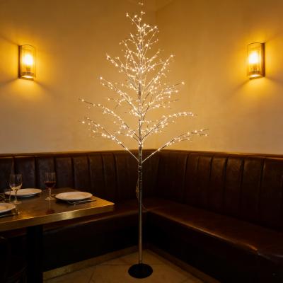 China IP65 Rated LED Tree Lights 4.5V Input Voltage Waterproof Outdoor Decorative Lights for Garden Trees and Holiday Displays for sale