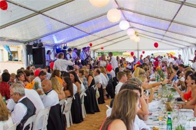 Cina Tenda all'aperto temporanea d'approvvigionamento, tenda del partito della tenda foranea di Resturant Seaters 1000 per il banchetto della famiglia in vendita