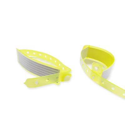 Κίνα Ιατρική RFID Wristband ετικέττα PVC για τους ασθενείς με τις μόνες αναταραχές έκφρασης προς πώληση