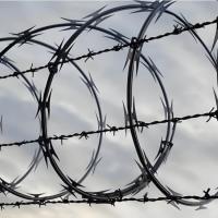 Quality BTO-18 Stainless Steel 304 Concertina Razor Barbed Wire / Rustproof Spiral For for sale