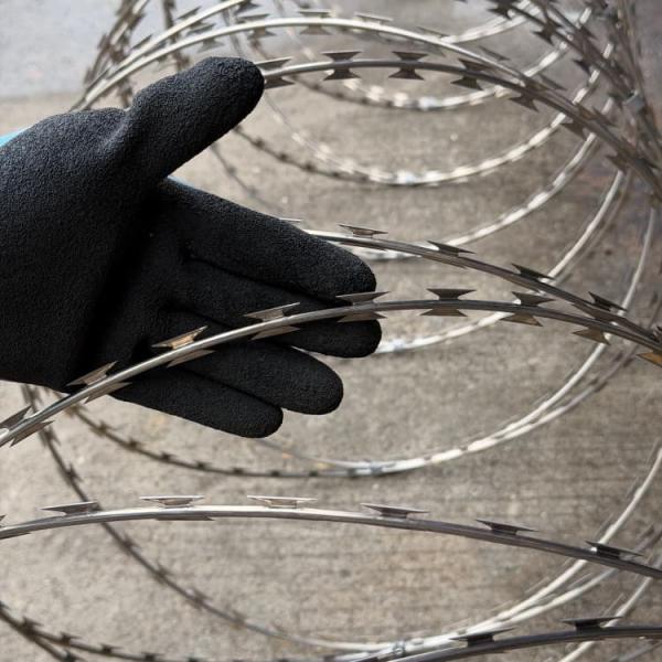 Quality Anti Theft Galvanized Barbed Wire Concertina Coil Military Grade Wall Protection Fence for sale