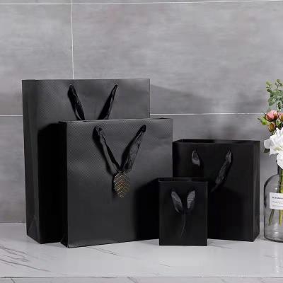 中国 カスタムプリント 紙袋 買い物用 販売のため