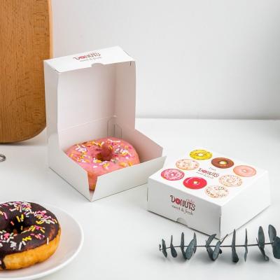 Cina Cartoni di cartone ecologici contenitori per alimenti cartoni cartoni cartoni cartoni cartoni per panifici cartoni per ciambelle in vendita