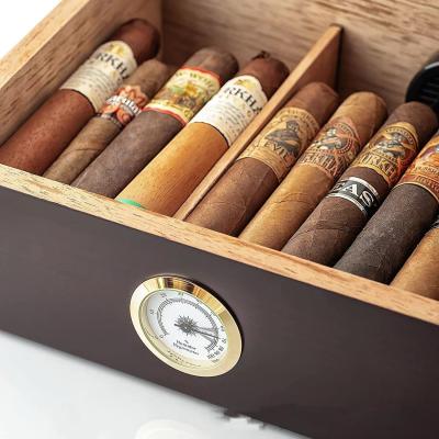 China Luxurious Wooden Cigar Box Set Elite Collection Rigid Packaging Boxes for sale