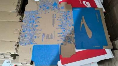 Cina Scatola di imballaggio per scarpe in cartone ondulato per Brooks Blue in vendita