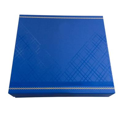 Cina Scatole rigide in cartone personalizzate Scatola di imballaggio per sigari per lo stoccaggio personalizzato di sigari in vendita