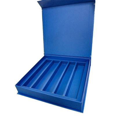 Cina Scatole rigide in cartone personalizzate Scatola di imballaggio per sigari per lo stoccaggio personalizzato di sigari in vendita