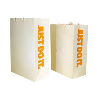 China Accepting Custom Orders for Latest Style Custom Shoe Paper Gift Bags for sale
