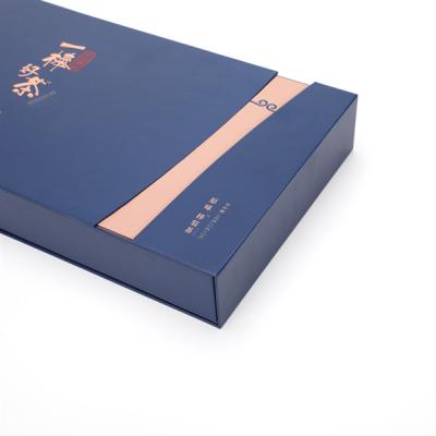 Cina Imballaggio rigido di lusso Handcrafted pieghevole magnetico del contenitore di contenitori di regalo del cartone del bordo di avorio in vendita