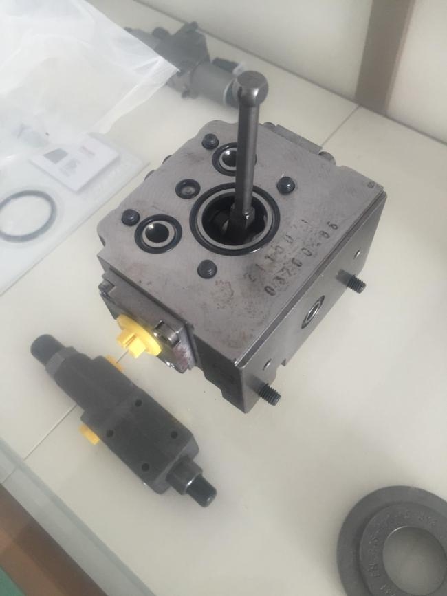 A4vg90/125/180/250 HD1 HD3 Hydraulic Control Valve for Rexroth in Stock