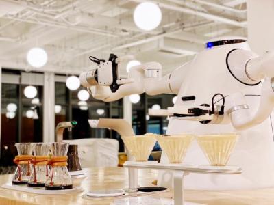 Cina Doppio caffè della bevanda di RGB del creatore di caffè espresso del robot della macchina della macchinetta del caffè di braccio del robot in vendita