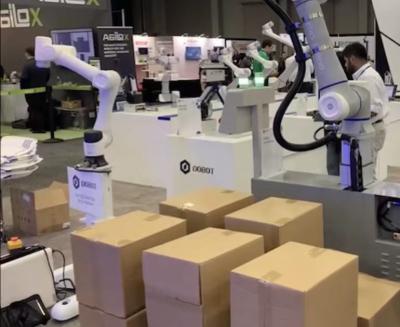 China Van het Wapendiy 10kg van de Fanucrobot Behulpzaam Robotachtig het Stapelen Systeem voor Voedselworkshop Te koop
