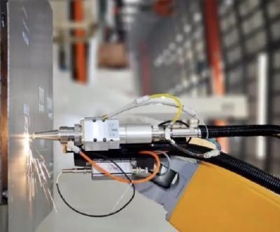 China Software de solda do robô industrial que gera automaticamente curvas do corte da curva da borda do braço à venda