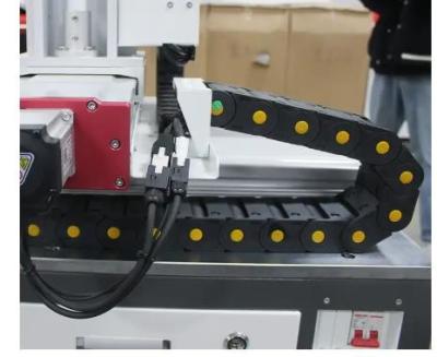 Cina Saldatura automatica del braccio robot della macchina del sistema automatico della saldatura a laser di Abb dell'hardware in vendita
