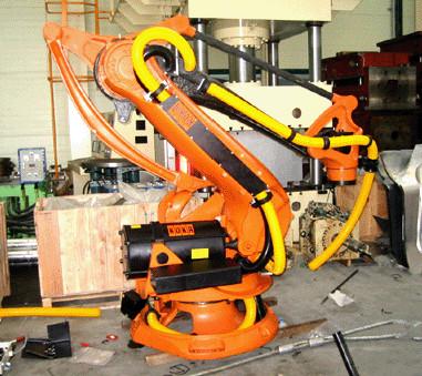Cina Technical Support Pressure Resistant Robot Dress Pack For HYUNDA / ABB / FANUC / KUKA in vendita