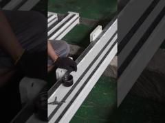 How to select and configure the appropriate guide rail for your robot