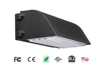 China 5000K Led Outdoor Wall Mount Lighting , 70W Led Dusk To Dawn Wall Pack Light 5000 Lumens for sale