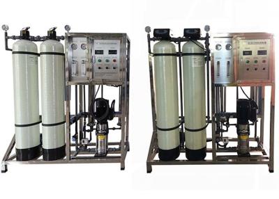 Cina Sistema di depurazione delle acque automatico 500L/H del RO con l'acciaio inossidabile 304 della cartuccia di filtri dall'acqua 316 pianta di vetro di fibra FRP in vendita
