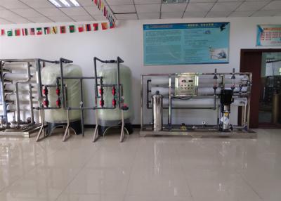 Cina 6TPH impianto per il trattamento delle acque bevente, sistema a acqua di osmosi inversa con sterilizzatore UV in vendita