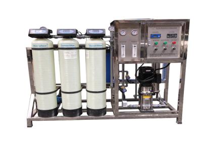 Cina il sistema dell'addolcitore dell'acqua della pianta di osmosi inversa di 250LPH FRP per rimuove i solidi dissolti dall'acqua in vendita