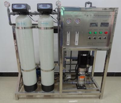 Cina sistema di depurazione delle acque automatico del RO di 0.25T FRP per la particella, colloide, impurità organiche in vendita