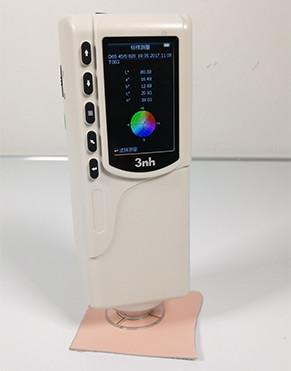 Cina Colorimetro multifunzionale CIE del tester di differenza di colore un osservatore NR60CP da 10 gradi in vendita