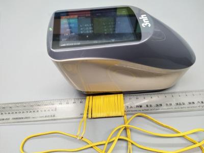 Cina Lo strumento di analisi di corrispondenza di misura dello spettrofotometro di colore portatile YS3060 su rende paricolare in vendita