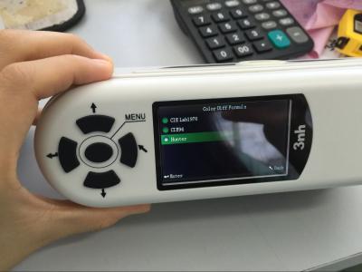 Cina Colorimetro portatile NH310 dello spettrofotometro di Tilo per deviazione di colore di delta E del LABORATORIO del CIE in vendita