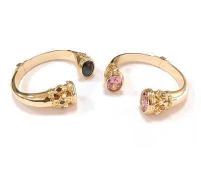 China Plating Brass Bangle Bracelets Cuff Jewelry Garnet Stones Silver Jewelry Glitter CZ for sale