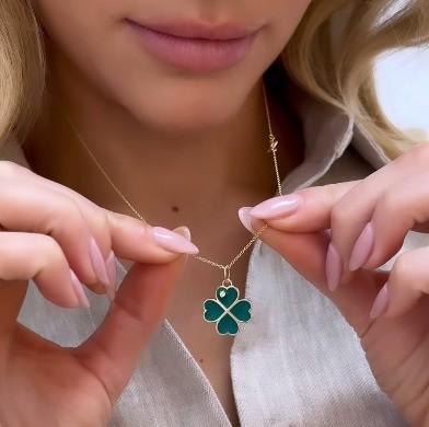 Cina Emerald Enamel Clover Girls Pendant Jewelry Lucky 18K Gold Plated 925 Sterling Silver in vendita