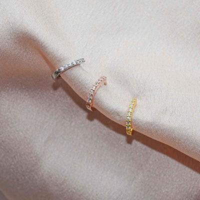 Cina ODM 925 Sterling Silver Hoop orecchini Medi con piccole 18K Vermeil Gold Plating in vendita