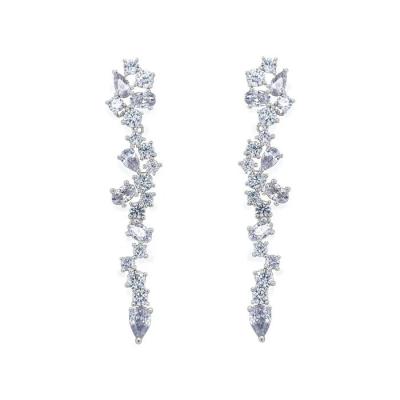 Cina Cluster Drop Bridal Statement Orecchini Bianco Cubico Zircone ottone Orecchini personalizzati in vendita