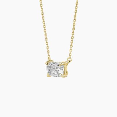 Cina Taglio ovale 5A Bianco Cubico Zirconia Lucente Pendente di Gemme Collare per Donne Gioielli classici in vendita