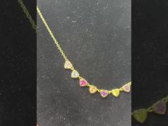 Manifattura personalizzata 14K oro colorato zaffiro cuore strato collana