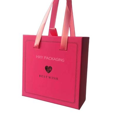 Cina OEM Luxury Gift Box Custom Packaging Box per anelli di gioielleria con manico in vendita