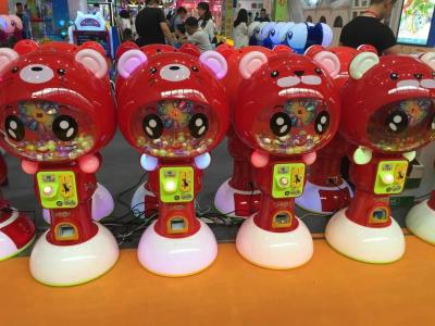 Cina Dreamland moneta azionata premio di plastica vending capsula giocattolo macchina da gioco per il centro di intrattenimento in vendita
