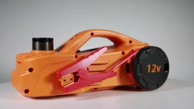 Cina Batteria 4 di inizio di salto di emergenza nelle prese di 1 automobile elettrica con il gonfiamento di Tiro ed il SOS LED in vendita