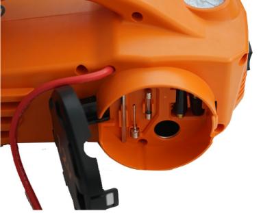 Cina Batteria 4 di inizio di salto di emergenza nelle prese di 1 automobile elettrica con il gonfiamento di Tiro ed il SOS LED in vendita