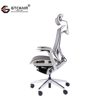 Cina Le sedie ergonomiche regolabili di altezza hanno cromato l'ufficio Mesh Rolling Wirh Headrest della parte girevole in vendita