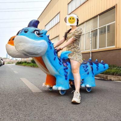 Cina Animatronico personalizzabile Dinosauro camminante Per parchi di divertimenti 100 kg Capacità in vendita