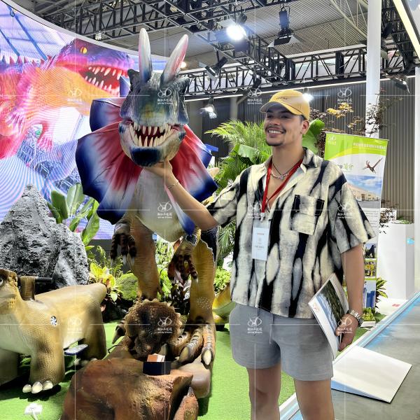 Quality Jurassic Park Life Sized Animatronic Dinosaur Model With Sounds And Movements for sale