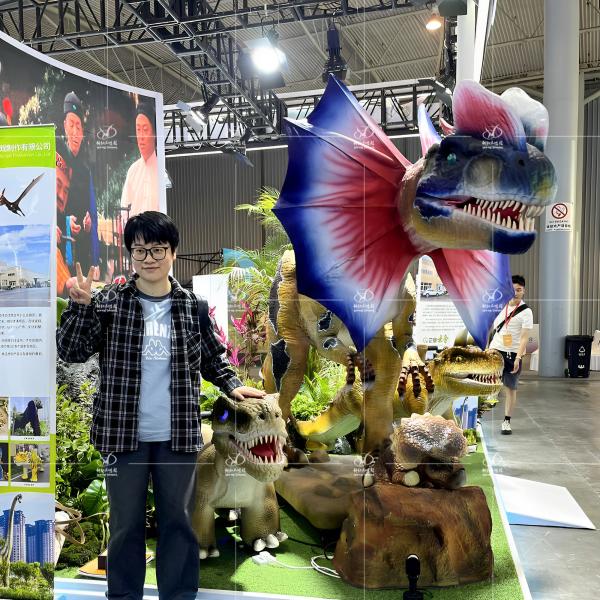 Quality Jurassic Park Life Sized Animatronic Dinosaur Model With Sounds And Movements for sale