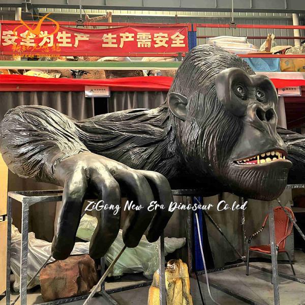 Quality Custom Colors Robotic Lifesize Animatronic Animal Chimpanzee For Themed Park for sale