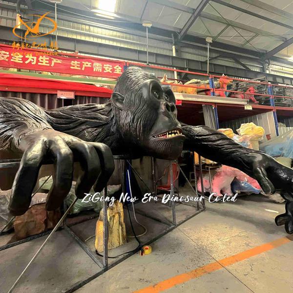 Quality Custom Colors Robotic Lifesize Animatronic Animal Chimpanzee For Themed Park for sale