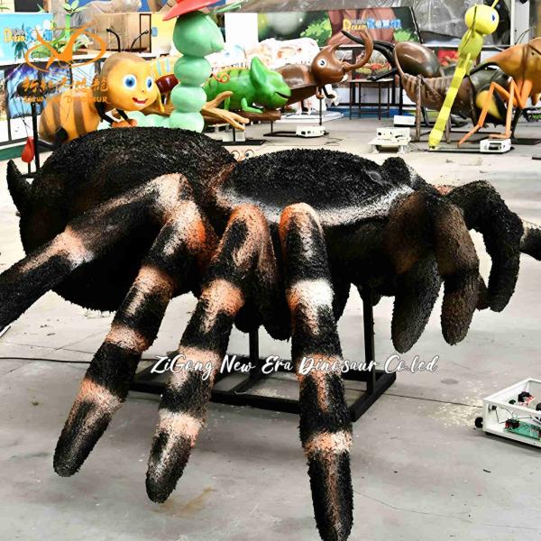 Quality Mechanical Lifelike Artificial Insect Animated Animatronic Centipede Model for sale