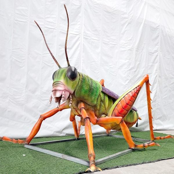 Quality Highly Realistic Animated Animatronic Mantis Artificial Insect For Amusement for sale